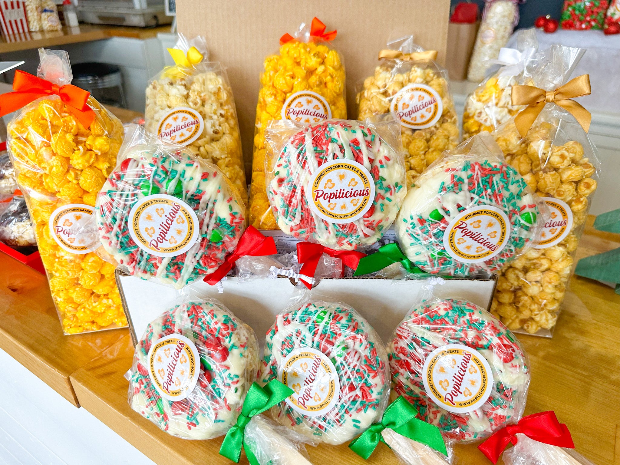 Nationwide Customized Cake Delivery - Popilicious Popcorn